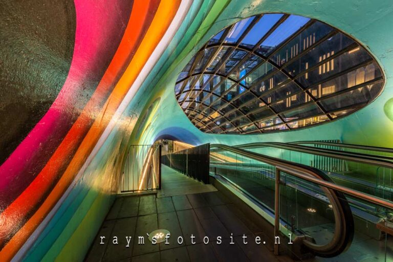 Architectuur Eindhoven | Fietsenstalling | mooie gebouwen | avond