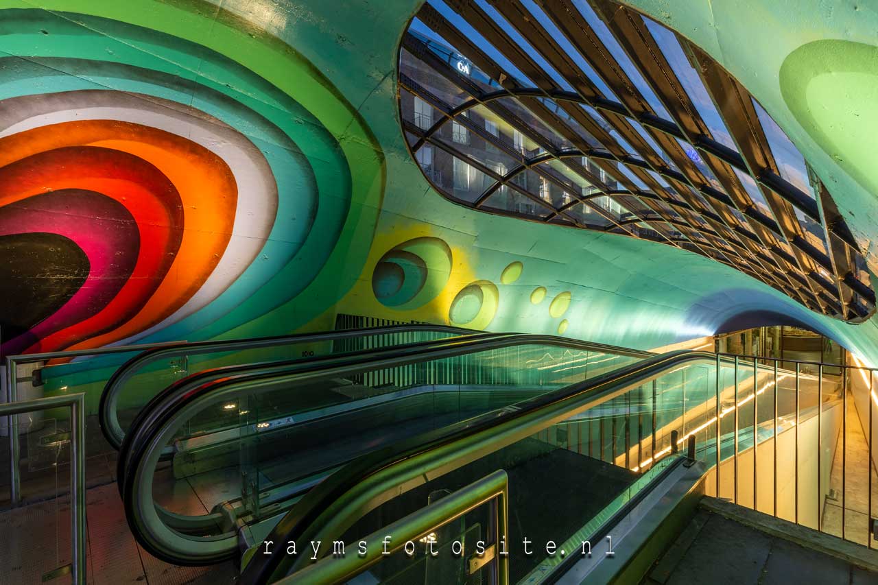 Architectuur Eindhoven | Fietsenstalling | mooie gebouwen | avond