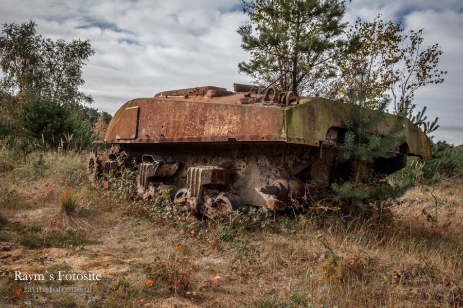 Legervoertuigen, urbex België | Lost Army Vehicles | Oude tanks